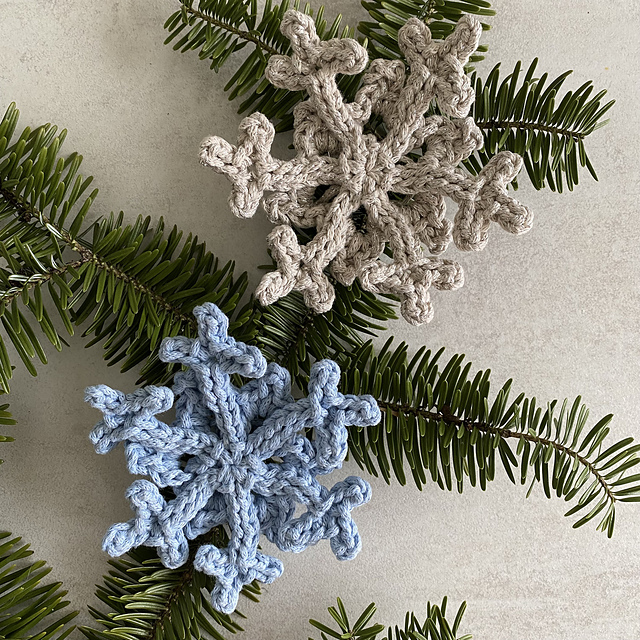 Ravelry: Snowflake Ornament pattern by Anna Lisek