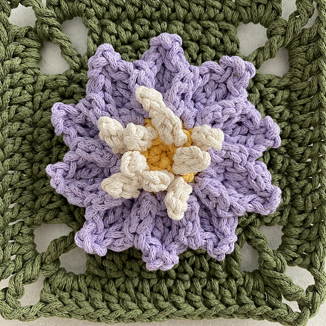 Ravelry: Violet Granny Square pattern by Anna Lisek