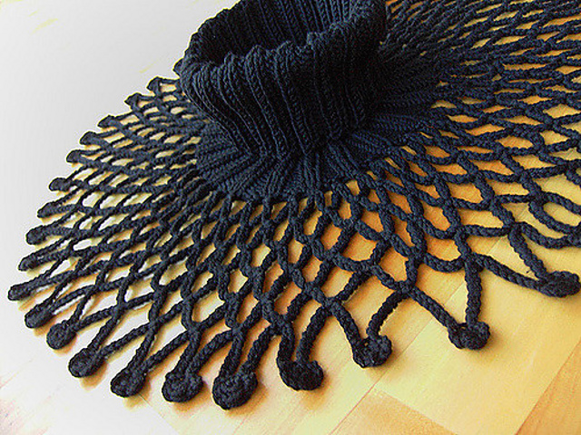 Ravelry: Jigamathingaroundyourneck pattern by Katrin Vorbeck