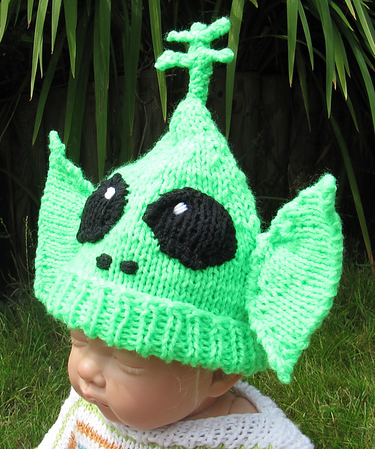 Ravelry: Baby Big Ears Alien Beanie Hat pattern by Christine Grant