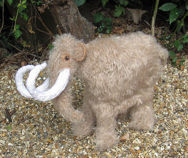 Ravelry: Mammoth Woolly Mammoth pattern by Christine Grant