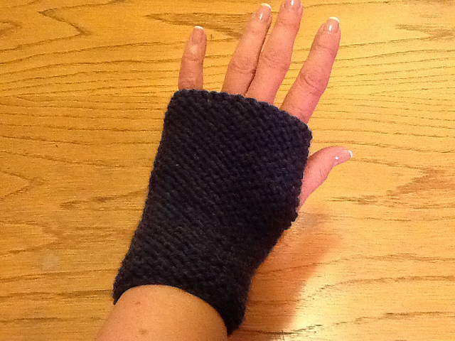Ravelry: So Easy Fingerless Mitts pattern by Patricia A. Ricci
