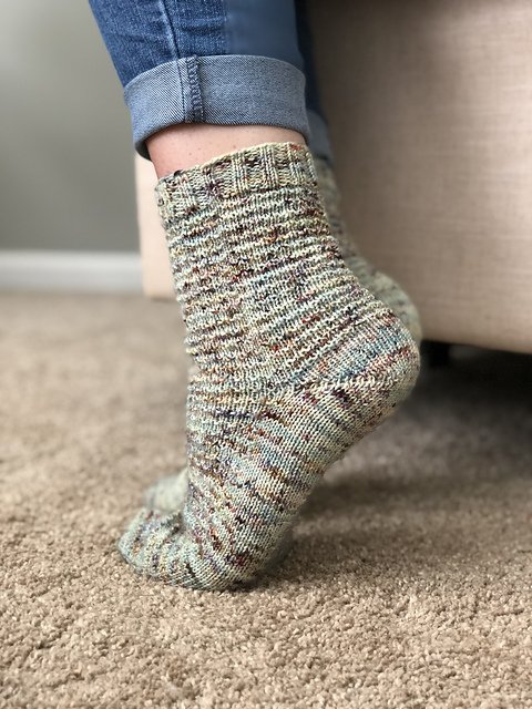 Ravelry: Willow Socks pattern by Magnolia Fiber Co