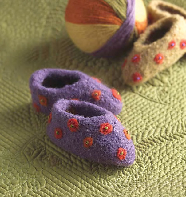 Ravelry: Baby's First Felted Feet pattern by Mags Kandis