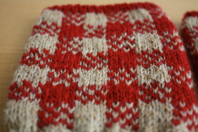 Ravelry: mailleuse319's Shepherd check fingerless