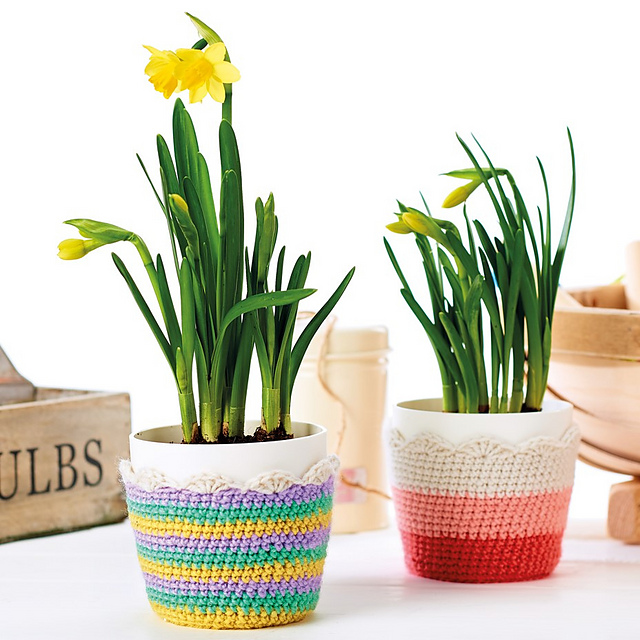 Ravelry: Plant Pot Cosies pattern by Laura Strutt