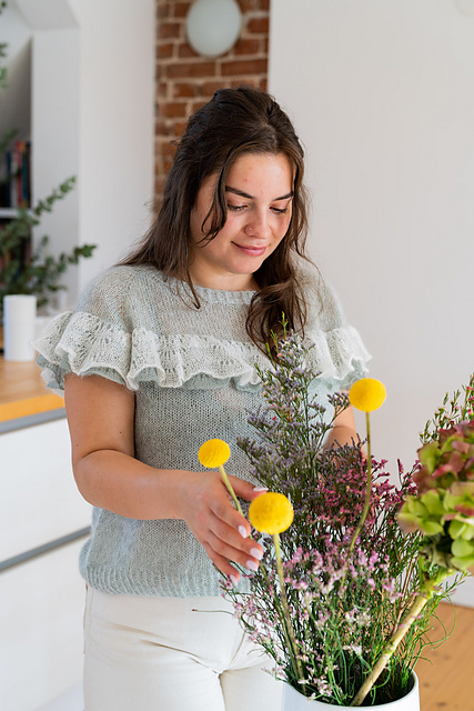 Ravelry: Theophrastus pattern by Valerie Rachel