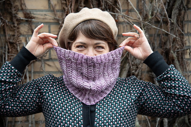 Ravelry: Snuggle Bug Cowl pattern by Malia Mae Joseph