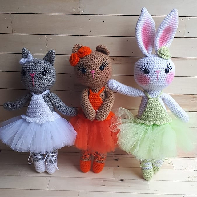 Ravelry: Ballerina Friends pattern by Melanie Mullally