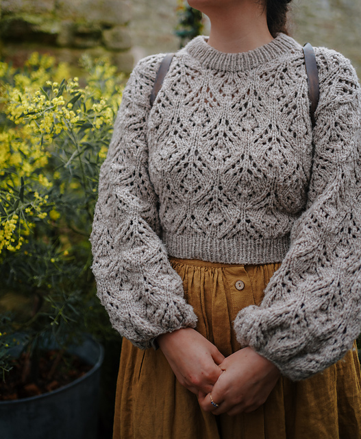 Ravelry: Whiterun pattern by Melody Hoffmann