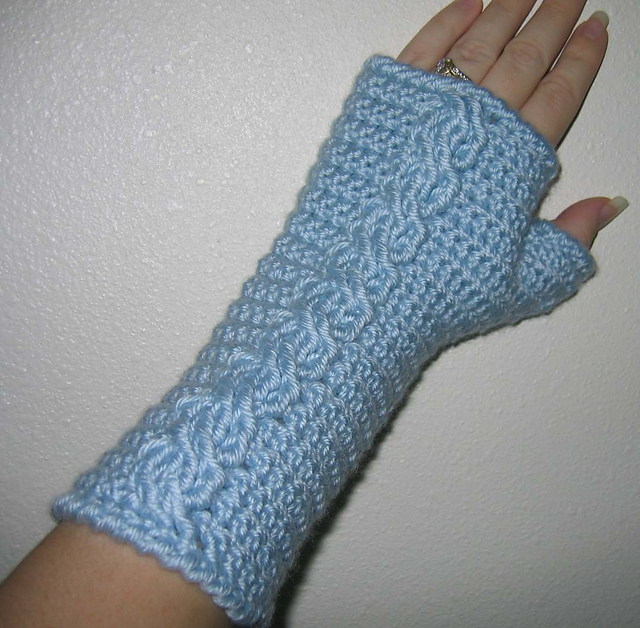 Ravelry: Cable Gauntlets pattern by Christie Pruitt