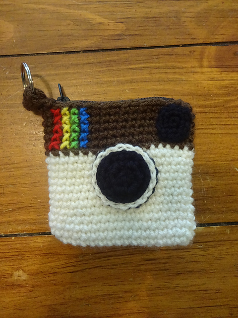 Ravelry: Throwback Camera Pouch pattern by Mandie's Fiber Arts