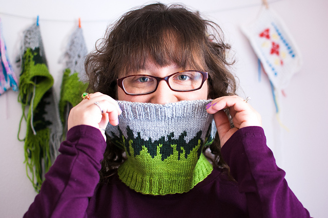Ravelry: GREEN FLAME! Cowl pattern by Mandy Bee