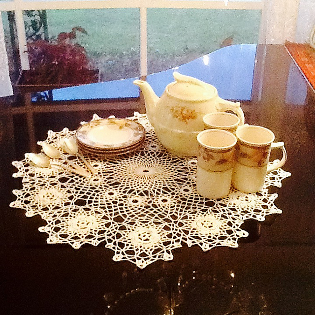 Ravelry: Irish Roses pattern by Elizabeth Hiddleson