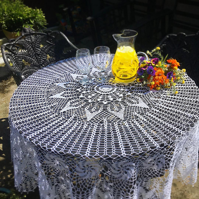 Ravelry: Tablecloth with Whirls pattern by Elizabeth Hiddleson