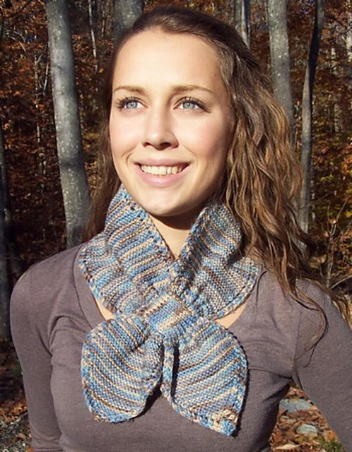 Ravelry: Garter Stitch Loop-Through Scarf pattern by Marci Richardson
