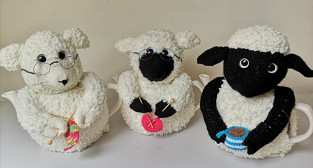 Ravelry: Sheep Tea Cosies pattern by Margaret Tobin