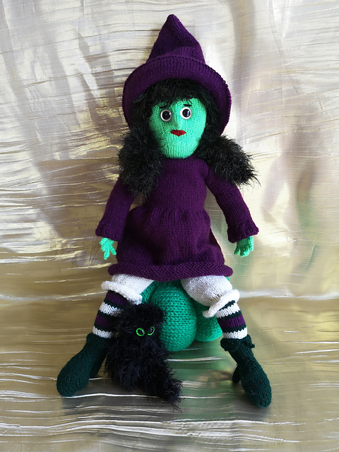 Ravelry: Witches pattern by Margaret Tobin