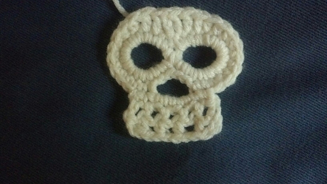 Ravelry: Skull Applique pattern by Maria Rodriguez
