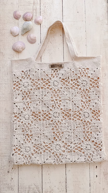 Ravelry: Hortensia Bag pattern by María Laura Senn