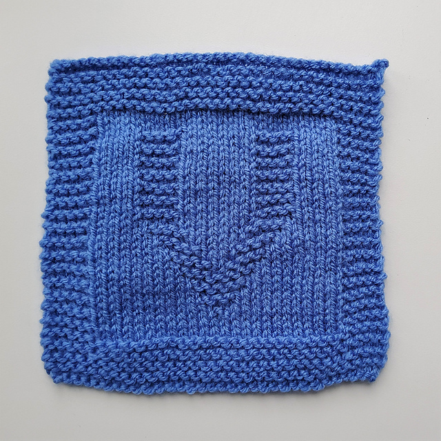 Ravelry: Letter Square - Letter V pattern by marianna mel