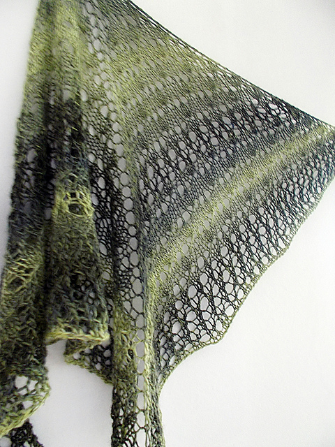 Ravelry: Olivar Shawl pattern by Maria Zilakou