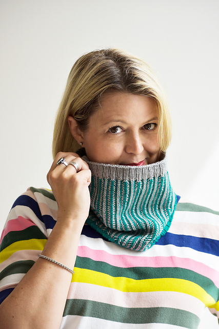 Ravelry: Creel Stitch Cowl pattern by Marie Greene