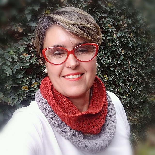 Ravelry: Cuello gorro Cardenal pattern by Mariela Schaab