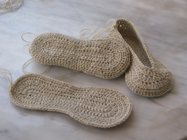 Ravelry: Marina's Slipper Soles pattern by marina marinasognaecrea