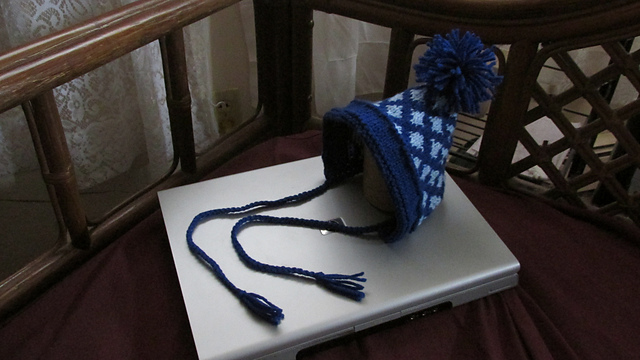 Ravelry: Diamond Lattice Hood Style Hat pattern by Ann Roth