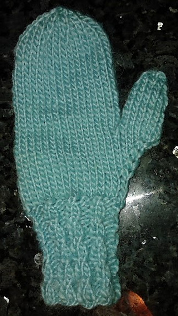Ravelry: Twisted Mock Cable Rib Mittens pattern by Mary Beth Petrone