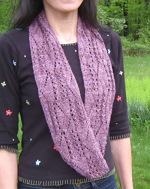 Ravelry: maryannarella's More Cowl Bell Please