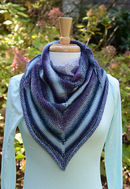 Ravelry: GOA pattern by Susan Barstein