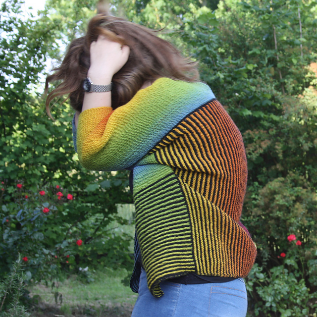 Ravelry: Isomorph Lilla pattern by maylin Tri'Coterie Designs
