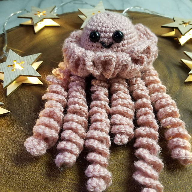 Ravelry: Jerry the Jellyfish pattern by Helena Shank