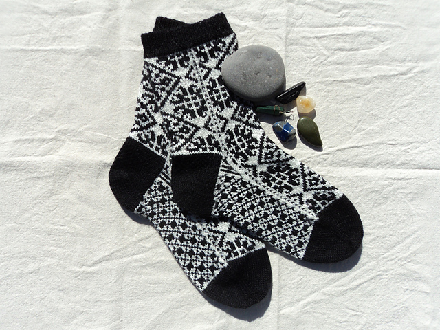 Ravelry: Sunstone pattern by Kristen McLaren
