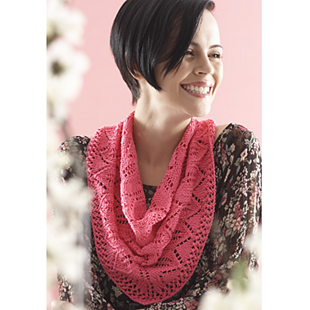 Ravelry: Chevron Leaf Scarf pattern by Patons