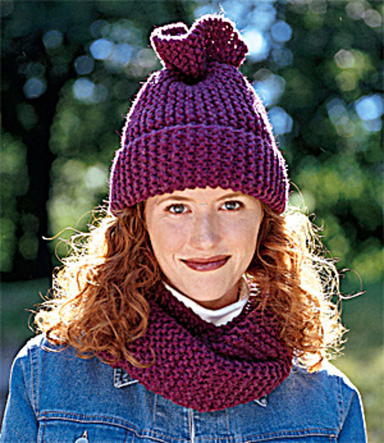 Ravelry: Tube Moebius Scarf and Hat (Hat) pattern by Lion Brand Yarn