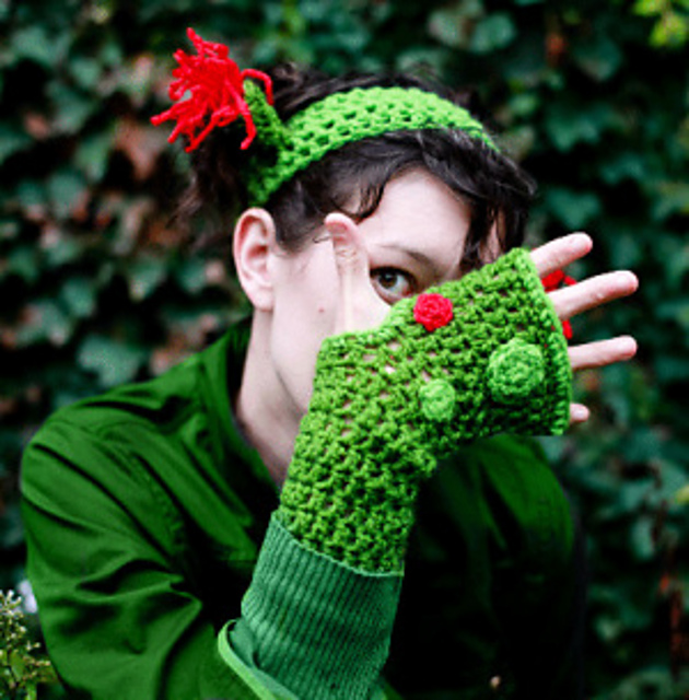 Ravelry: Ogre Headband and Wrist Warmers pattern by Kim Hamlin