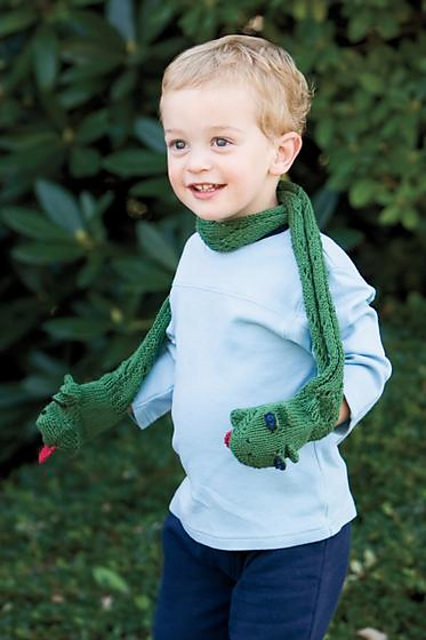 Ravelry: Snake Puppet Scarf pattern by Mattie Westphal
