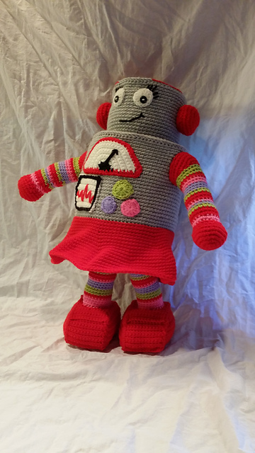 Ravelry: Kyra-bot, the Pretty Little Robot pattern by Monica McKirdy