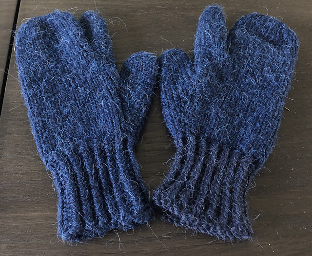 Ravelry: Marksman Gloves #S-115 pattern by The Spool Cotton Company