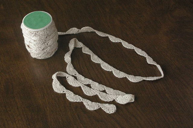 Ravelry: Lace (P. 76, upper) pattern by F W Woolworth