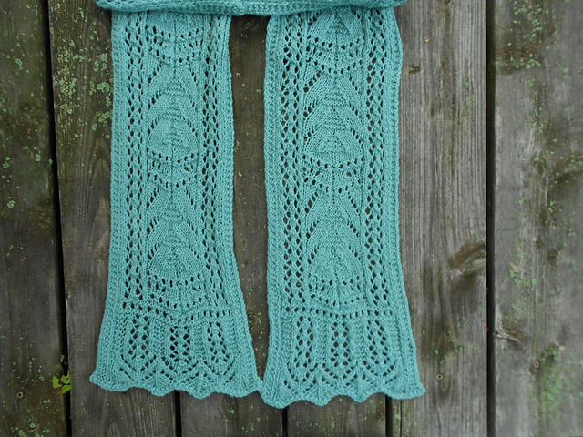 Ravelry: Theresa's Lacy Scarf pattern by Melody Hadley