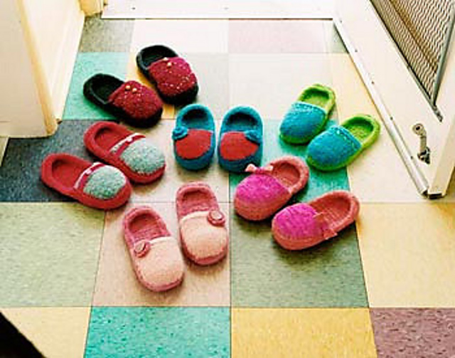 Ravelry: House Slippers pattern by Mel Clark