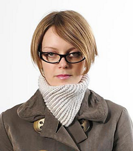 Ravelry: Diagonal Ribbed Cowl pattern by Mel Clark