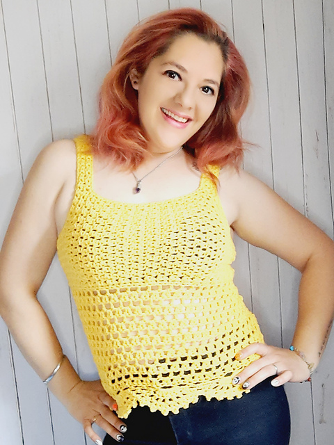 Ravelry: Top Delia pattern by Mel Garcia Tello