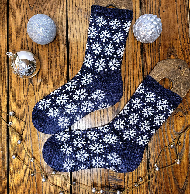 Ravelry: Flurry Socks pattern by Melissa Kemmerer