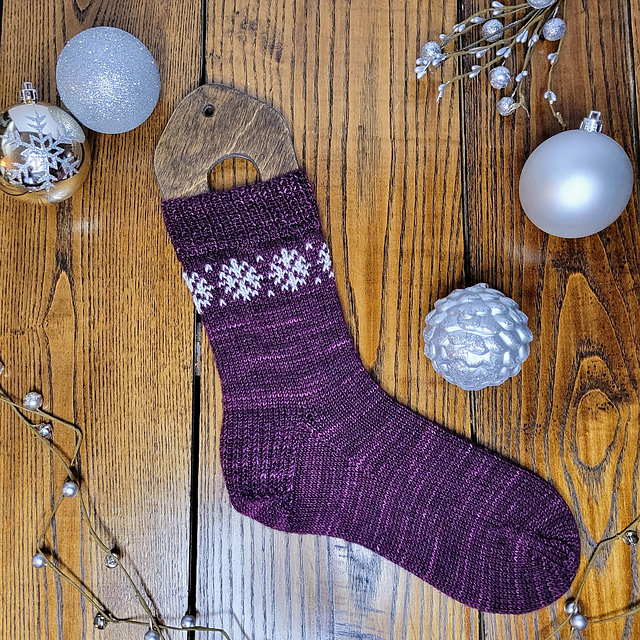 Ravelry: Simply Snowflakes pattern by Melissa Kemmerer