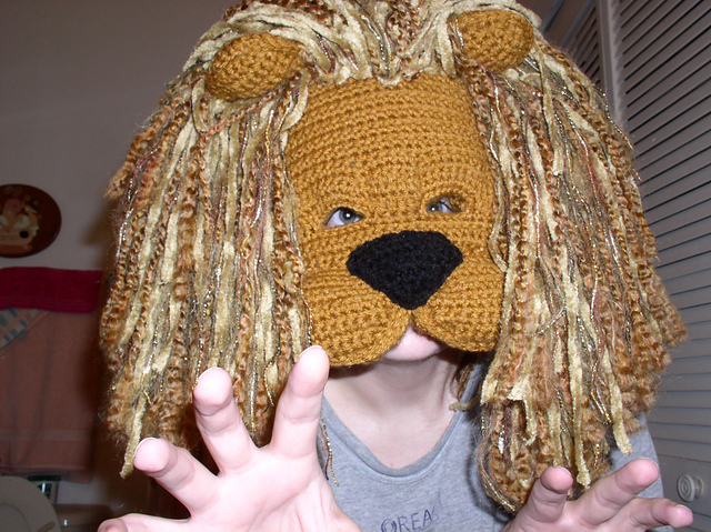 Ravelry: Lion Mask pattern by Eleanor Albano-Miles